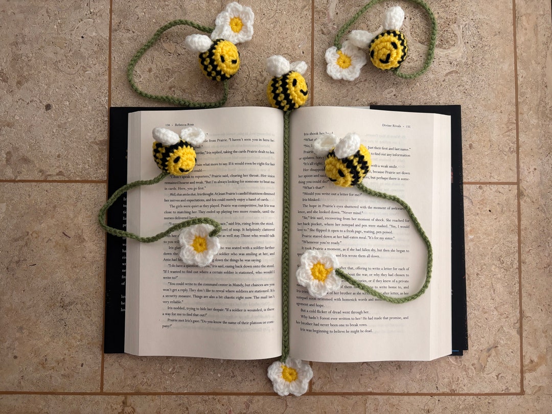 Crocheted Bee Bookmark - Handmade Book Lover Gift, Cute Gift Idea - Etsy