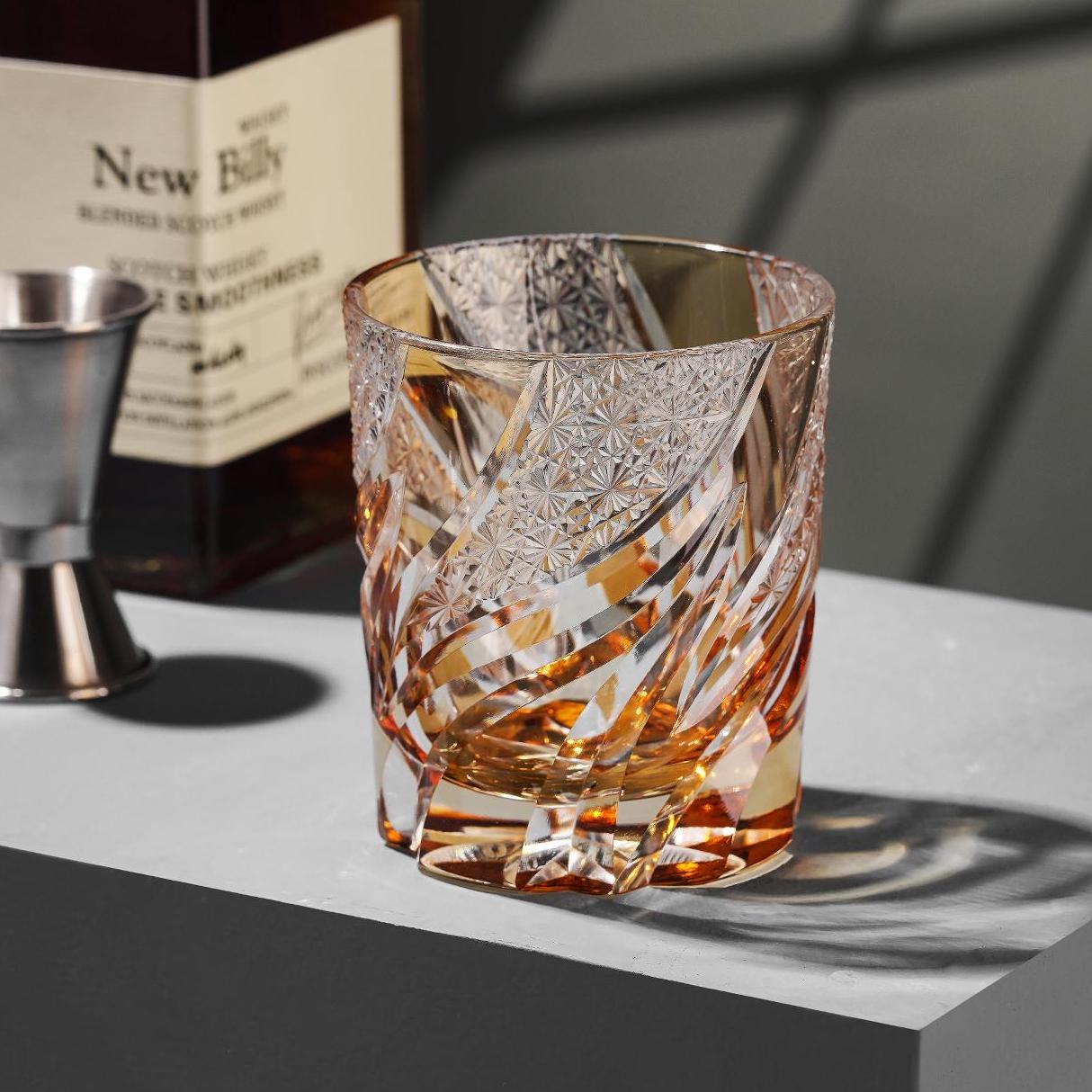 Japanese Collectible Glassware Hoya Japan Birds Decorated Drinking