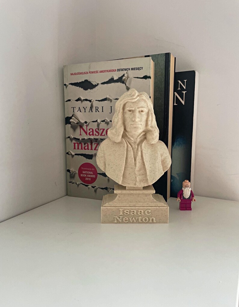 ISAAC NEWTON - English Physicist and Mathematician, Philosopher Statue ...