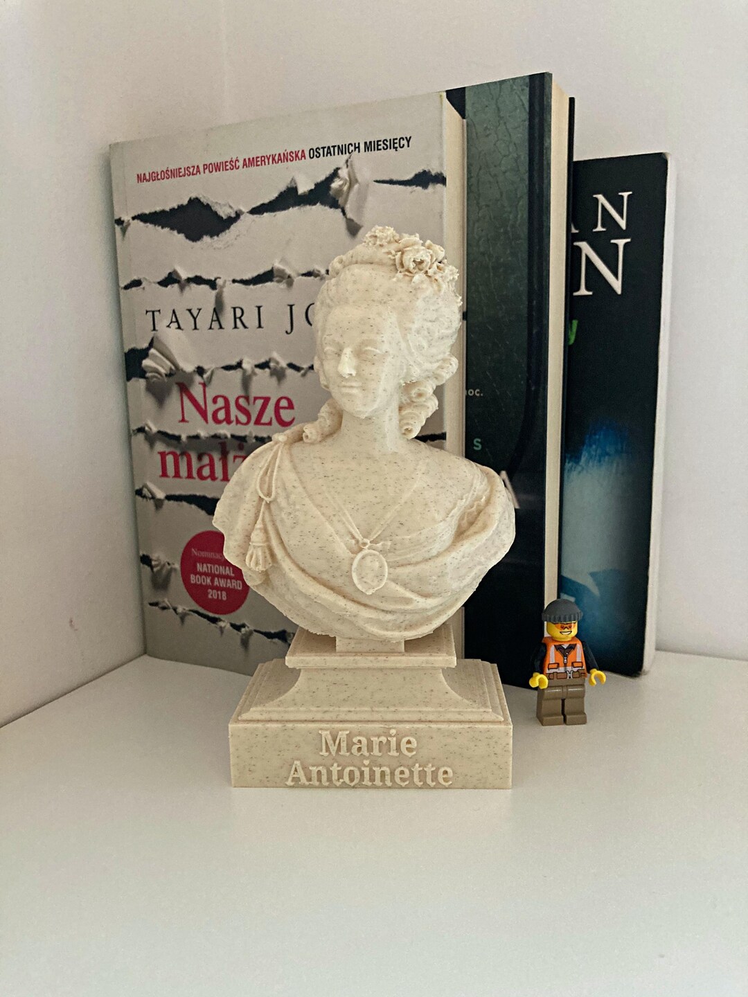 MARIE - ANTOINETTE - Elegant French Queen Statue, Iconic French Queen ...