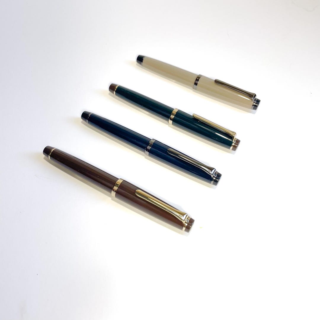 Sailor Lecoule Fountain Pen in Nib Size MF medium-fine Safari Beige ...