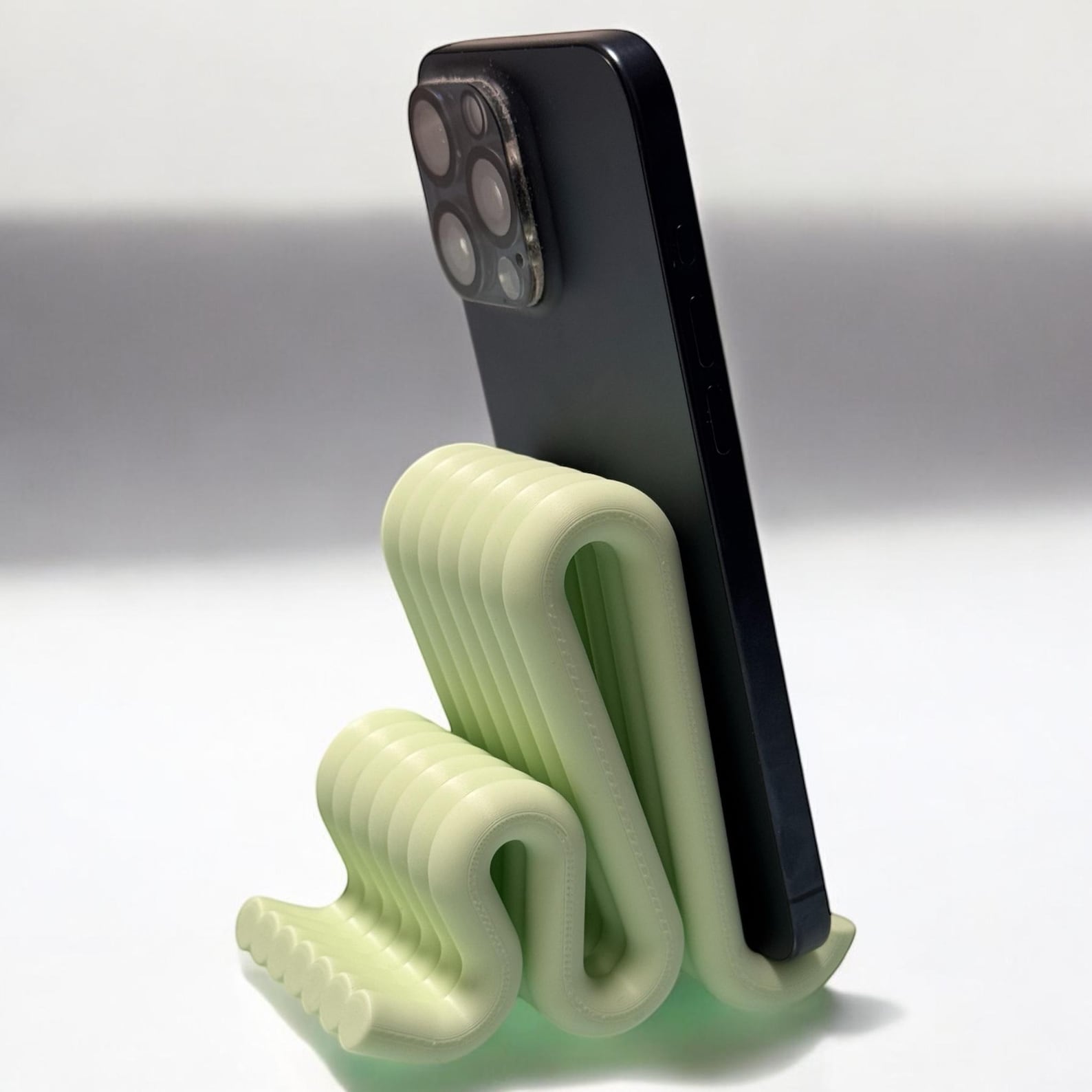 Modern Phone Stand – Minimalist Wave Design Desk Holder for Smartphone ...