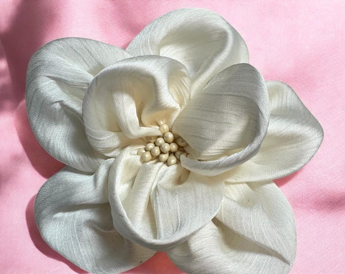 Magnetic Hold**flower Pin Flower Brooch Cream Satin Fabric Flower Pin ...
