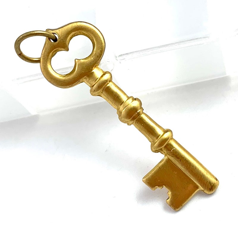 Vintage Key Charm - Etsy