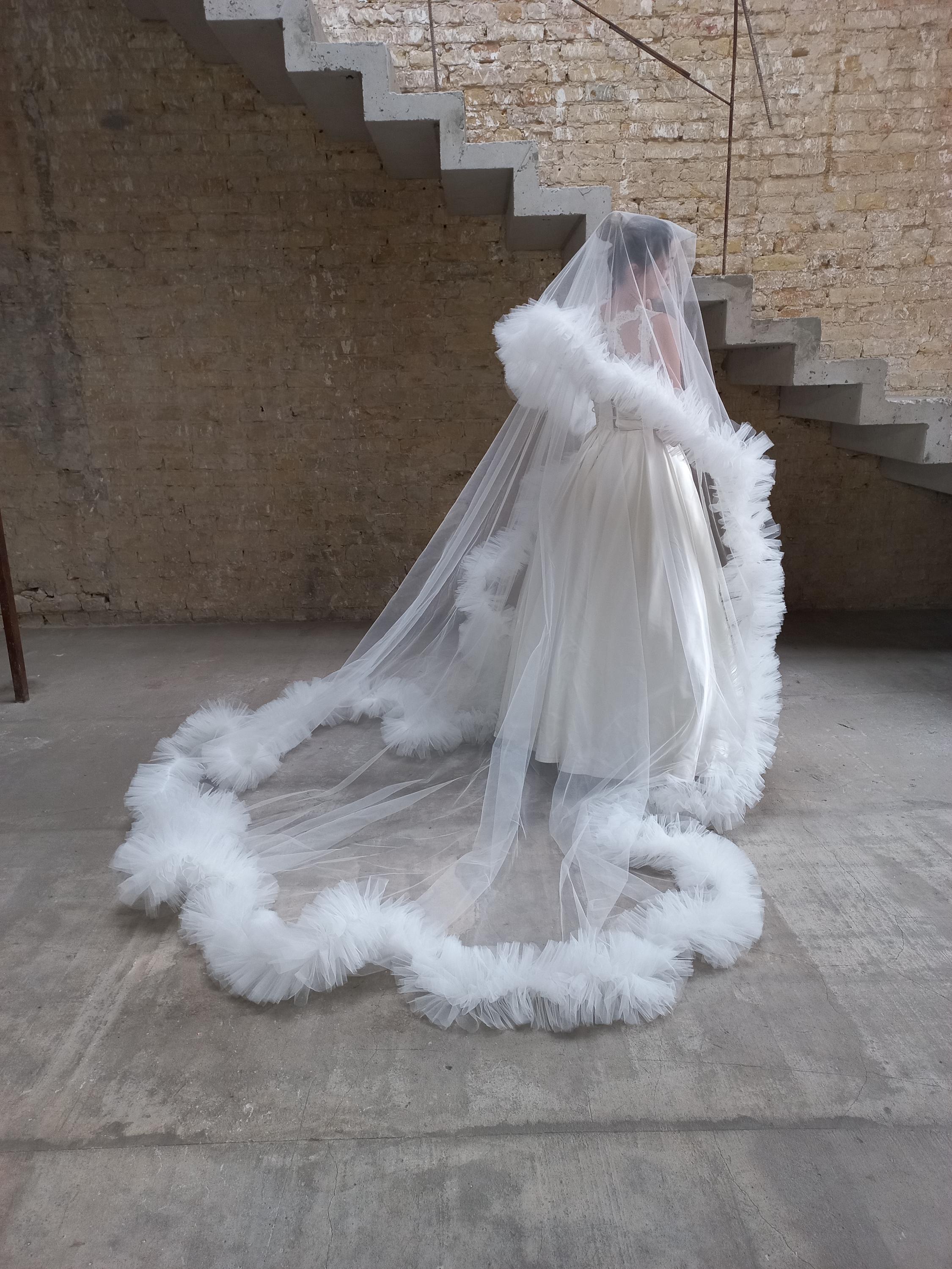 Modern Ruffle Wedding Veil Two-tiered Veil With Ruffles Along the Edge ...