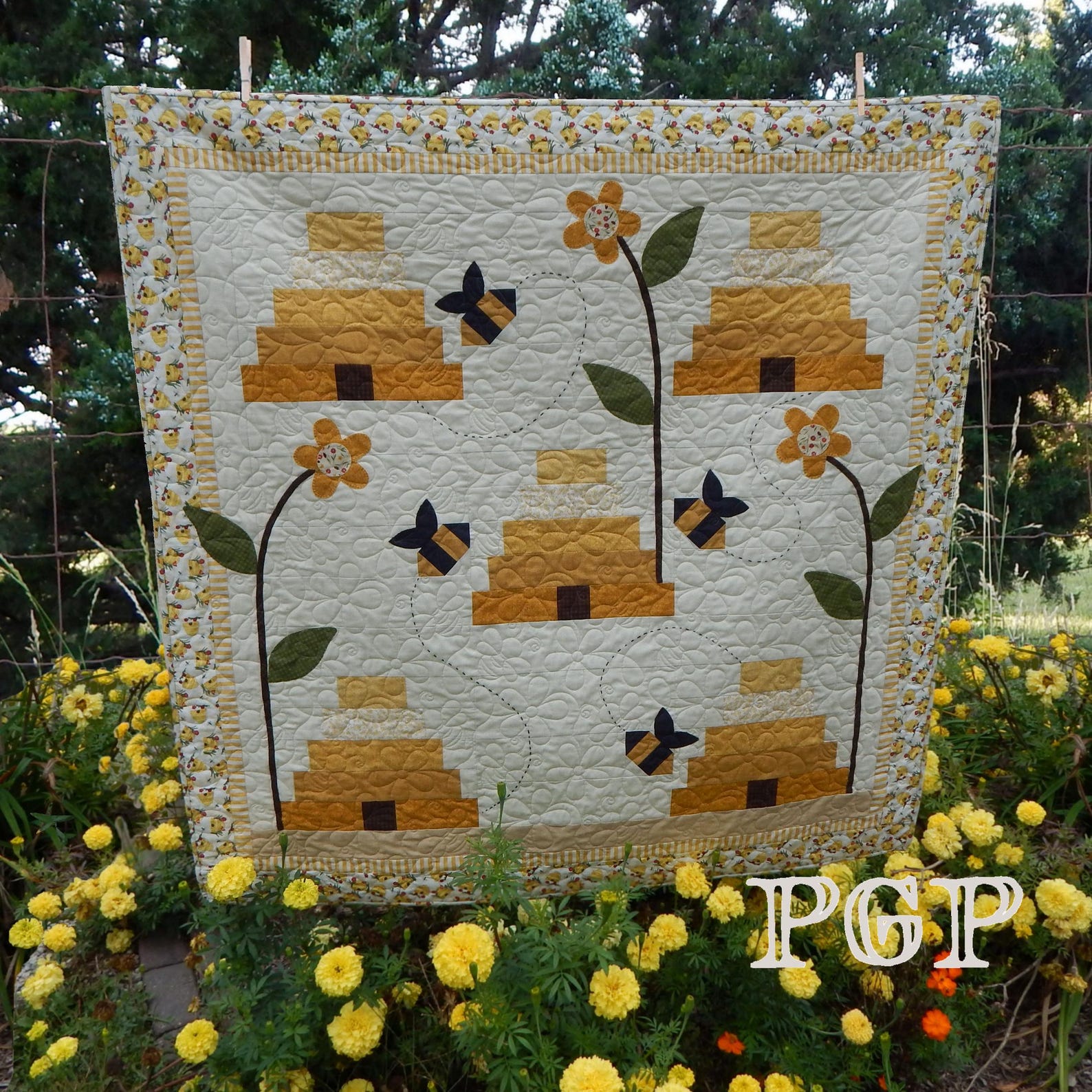 PDF What's All the Buzz? Bee Instant Digital Download 48" X 48" Quilt ...