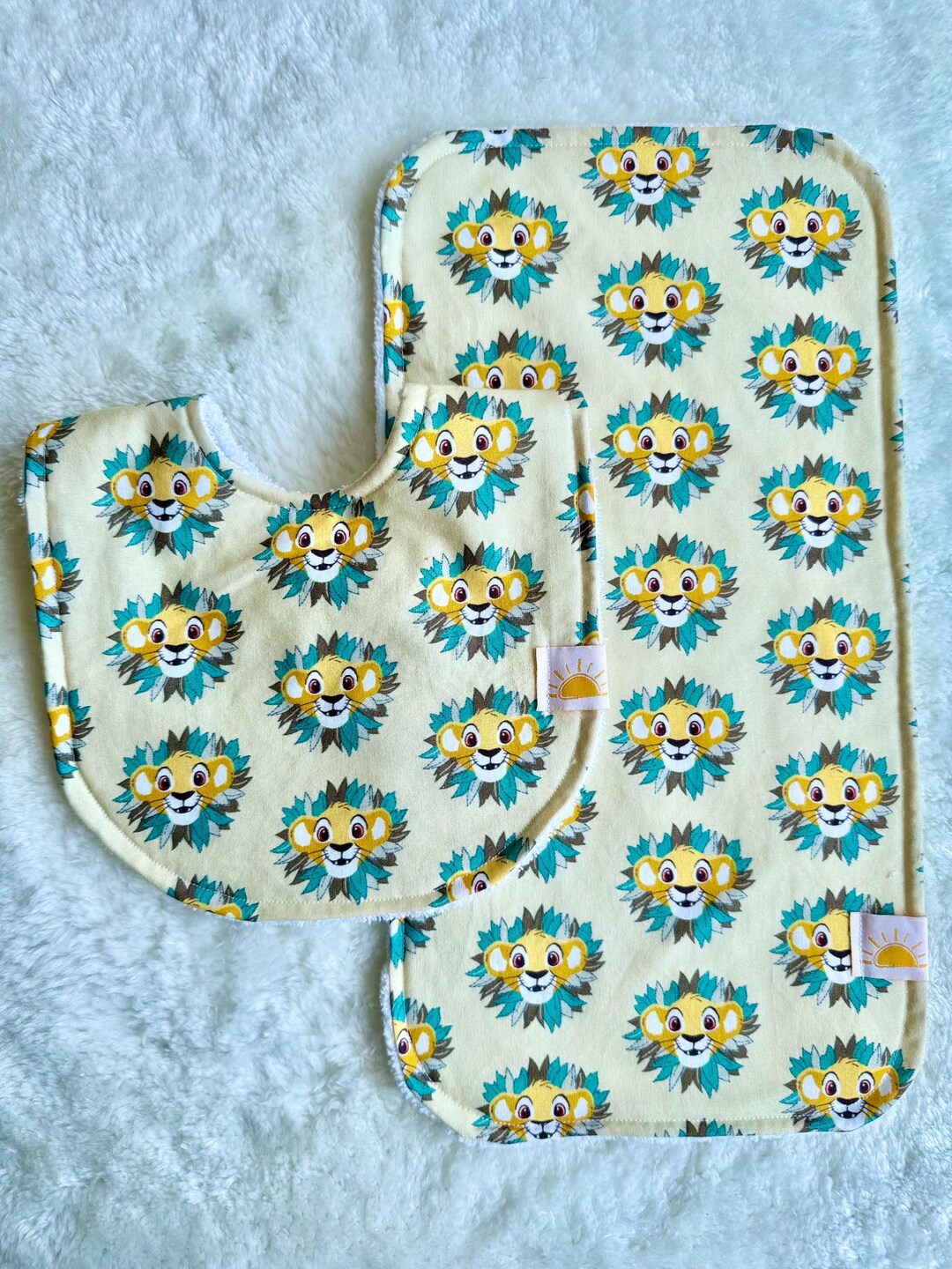 Lion King Simba Bib & Burp Cloth Set complete Set - Etsy
