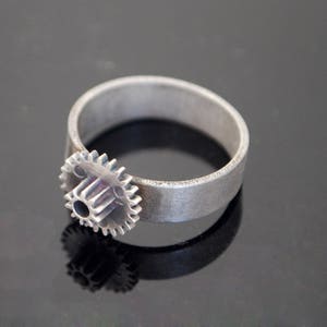 Cogwheel Ring - Etsy