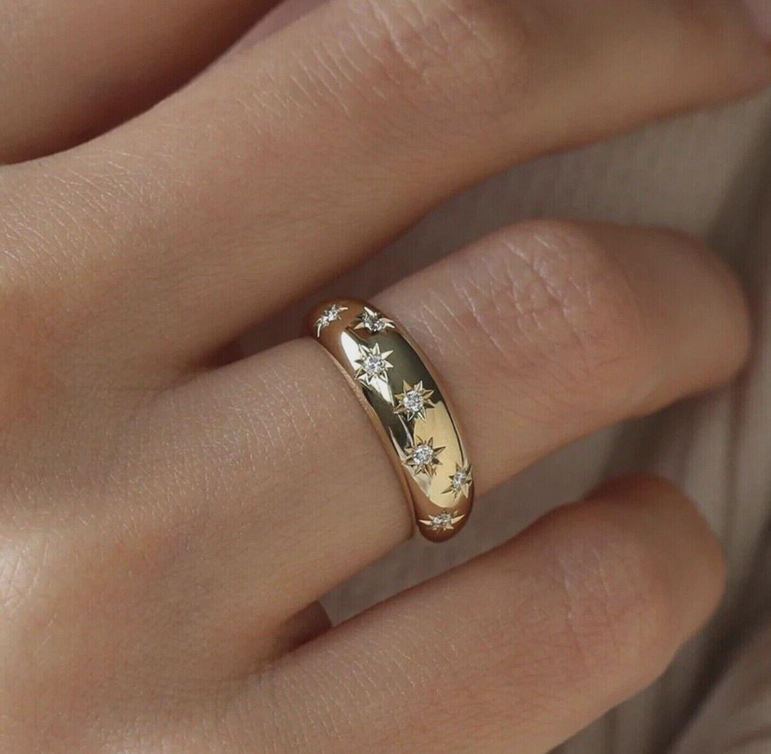 Dome Style Flush Setting Band, Round Cut Lab Grown Diamond Engagement ...