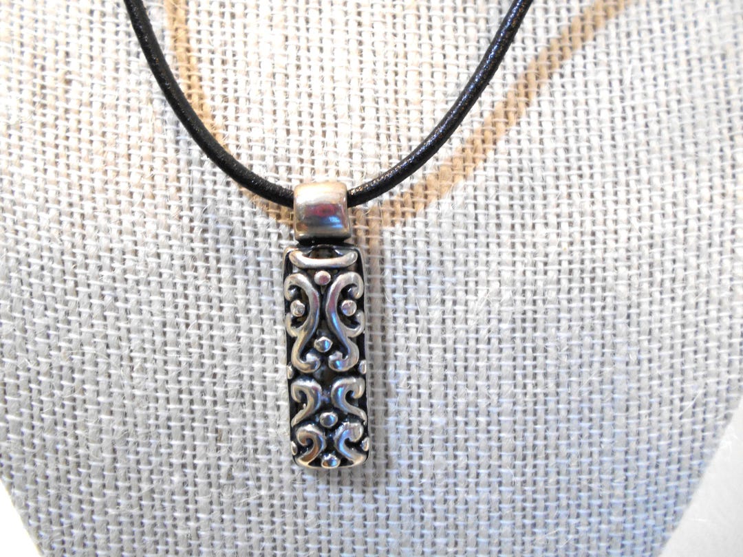 Sterling Pendant Necklace on Black Leather ATI 925 Mexico - Etsy