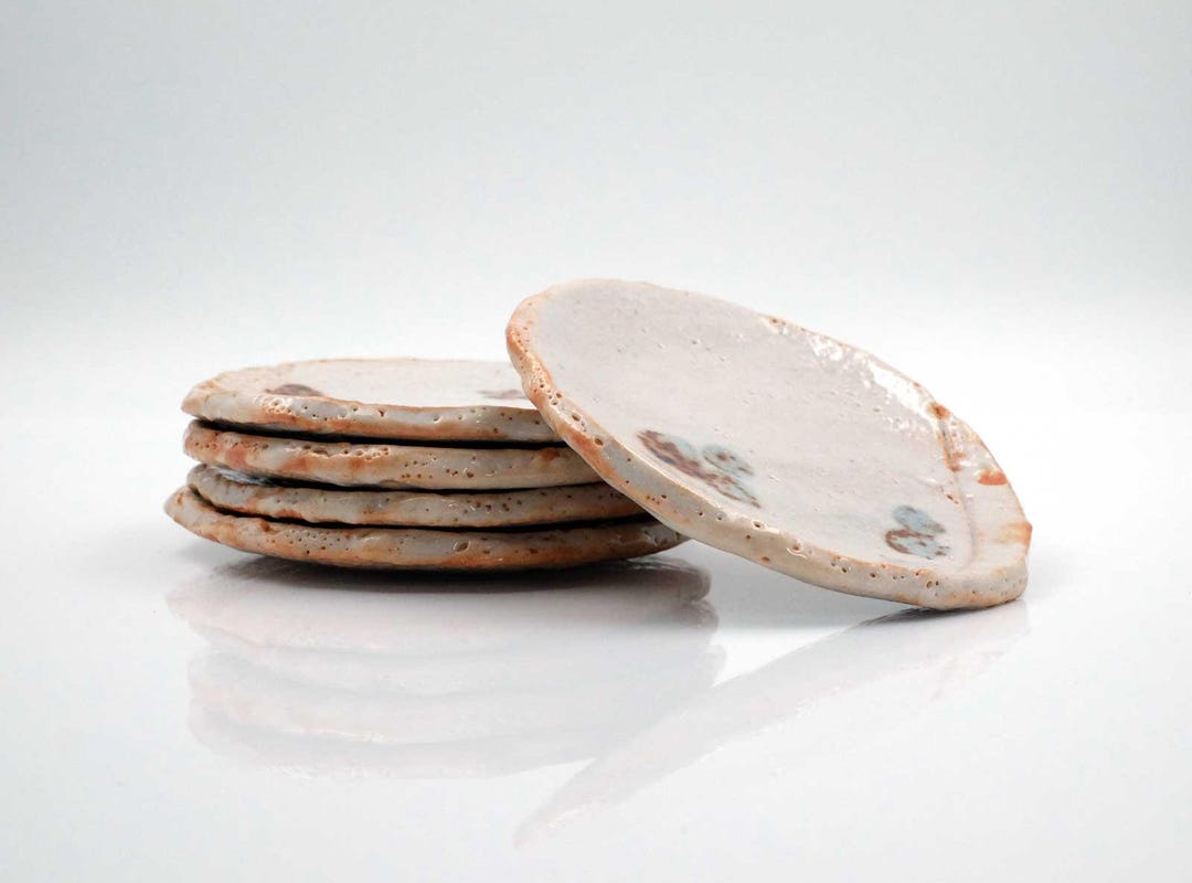 A Set of Shino Plates (志野銘々皿) by Kato Seizo – Genzuki Kiln - Etsy