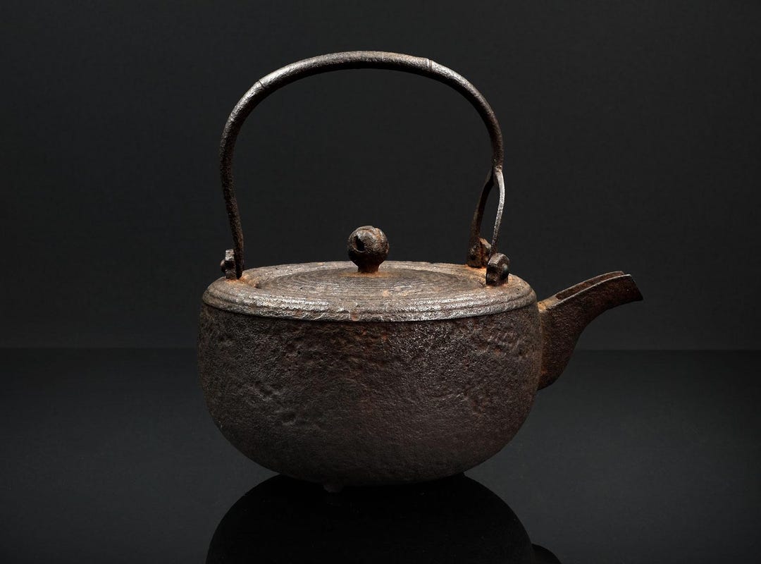 An Iron Choshi With Thread-line Pattern in Showa 4 Autumn (1929) by ...