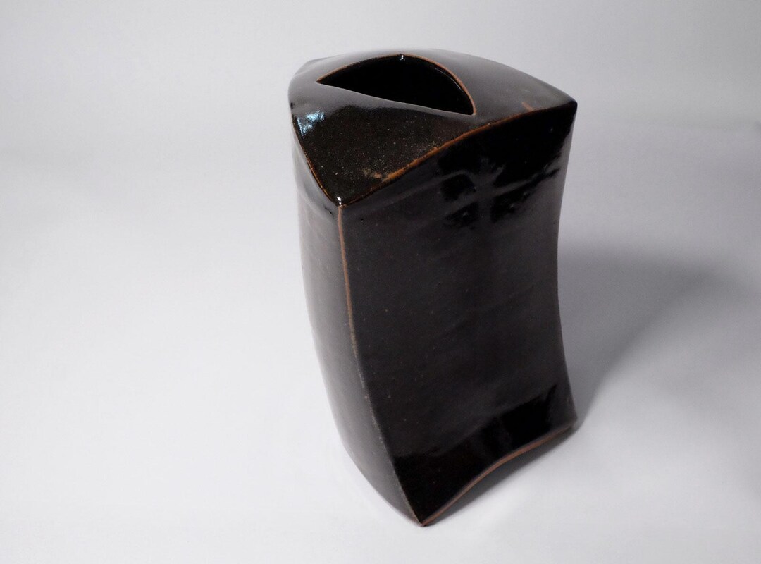 Tenmoku-glazed Triangular Flower Vase (天目釉三角花器) by Malcolm Wright ...