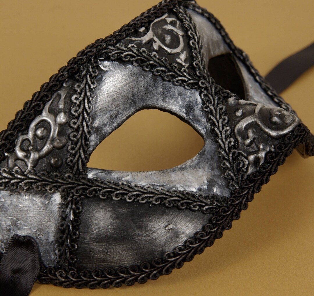 Silver Knight Mask, Silver and Black Men's Masquerade Mask, Men's ...