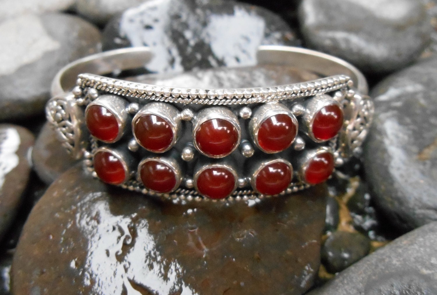 Balinese Bangle Silver sterling Bracelet / Carnelian gemstones | Etsy