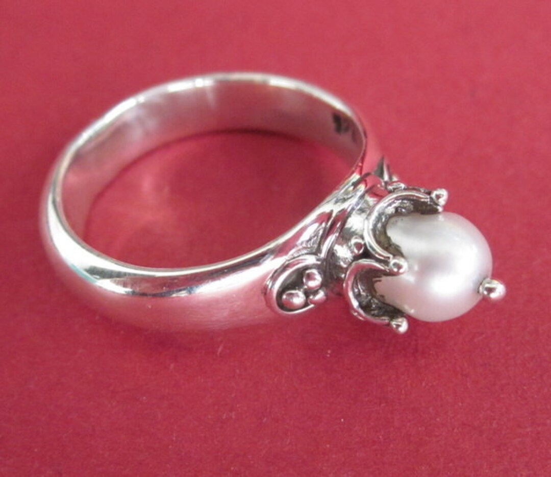 Balinese Sterling Silver Traditional Style White Pearl Ring / - Etsy