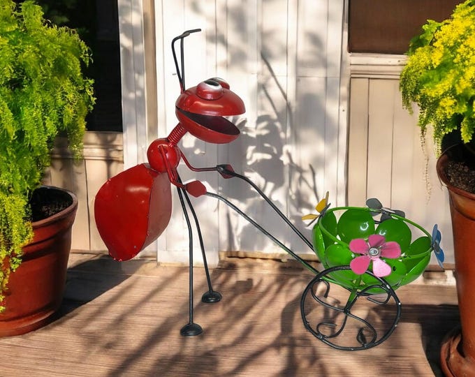 Handmade Metal Ant Planter, Cute Garden Yard Art, Rustic Outdoor Plant ...