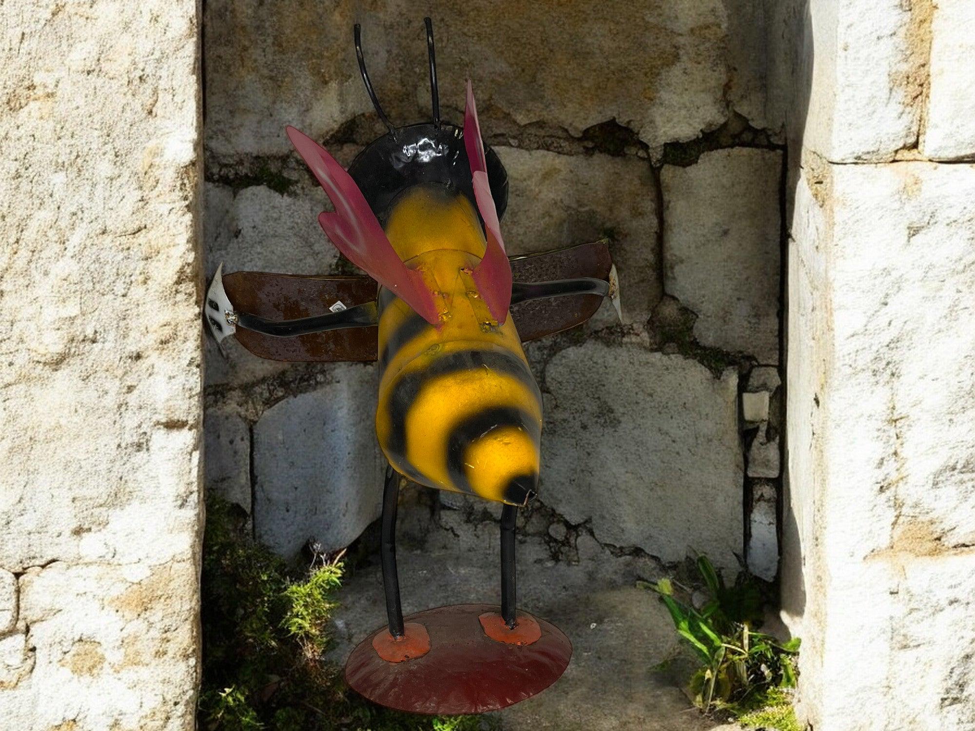 Metal Bee Sculpture With Welcome Sign - Etsy