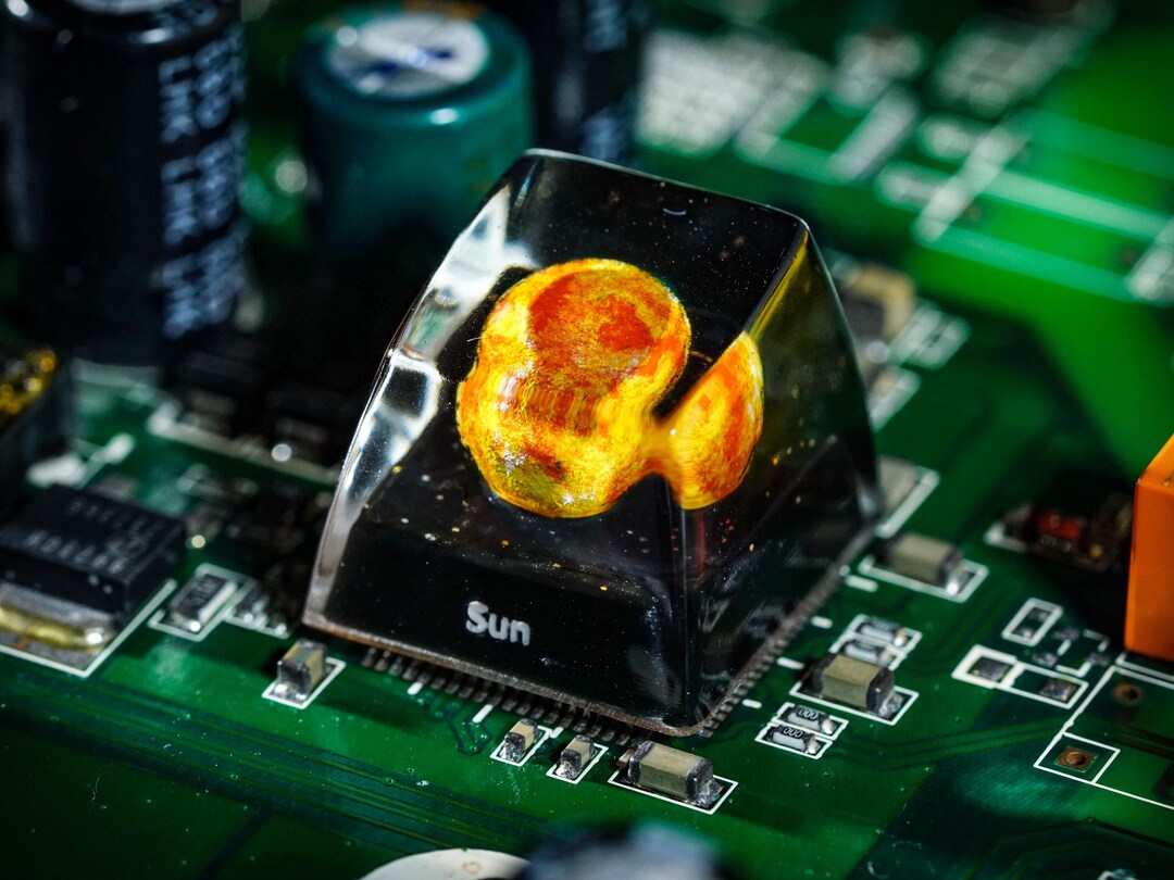 Keycap Artisan Sun ESC, Custom Handmade Resin Keycaps, Cute Anime ...