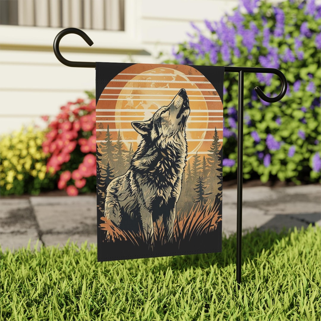 Howling Wolf Outdoor Flag, Nature Art Flag, Full Moon Garden Flag, Wolf ...