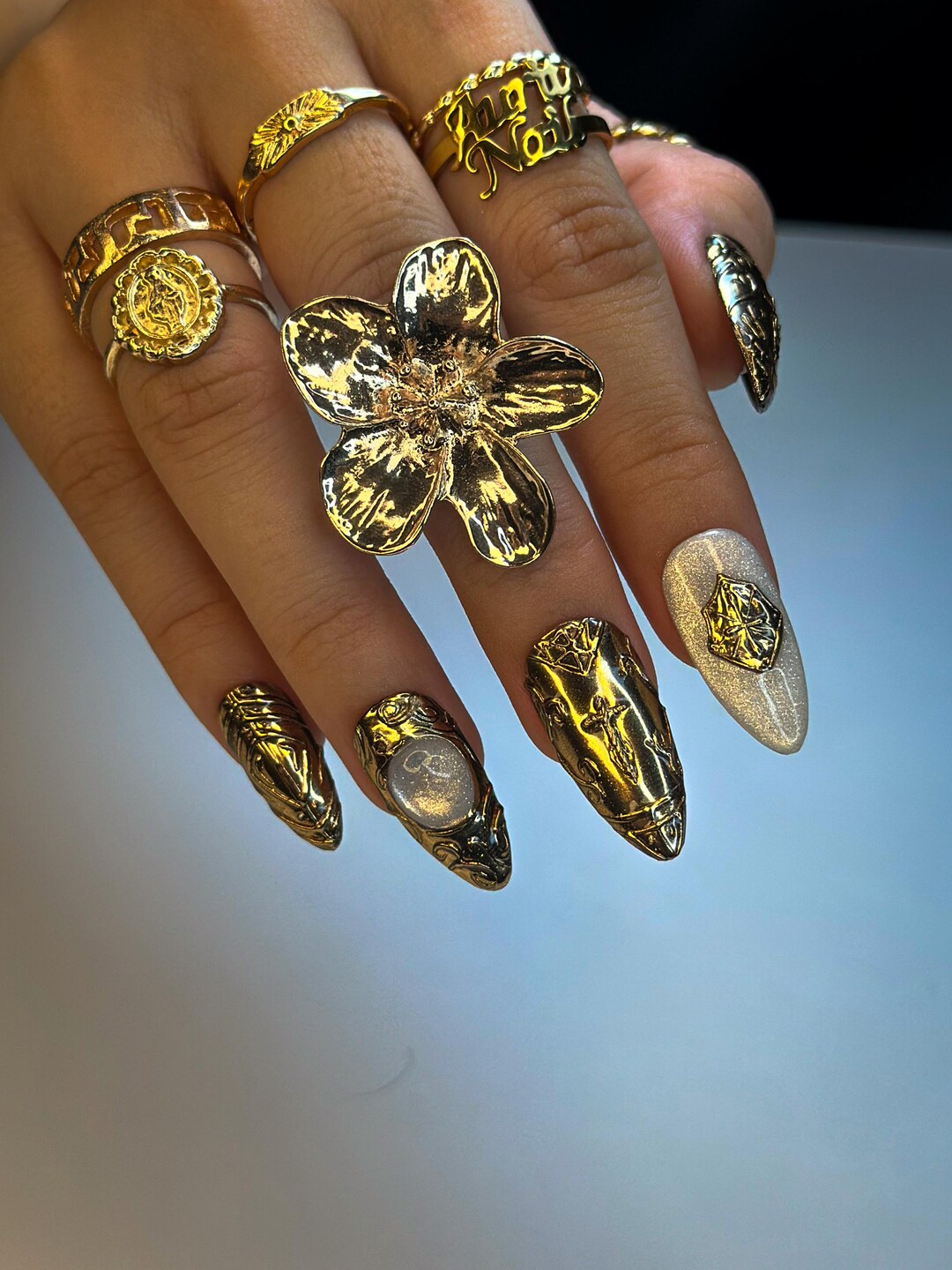 Elegant Baroque Press on Nails | White Shimmer & Baroque Design Nails ...