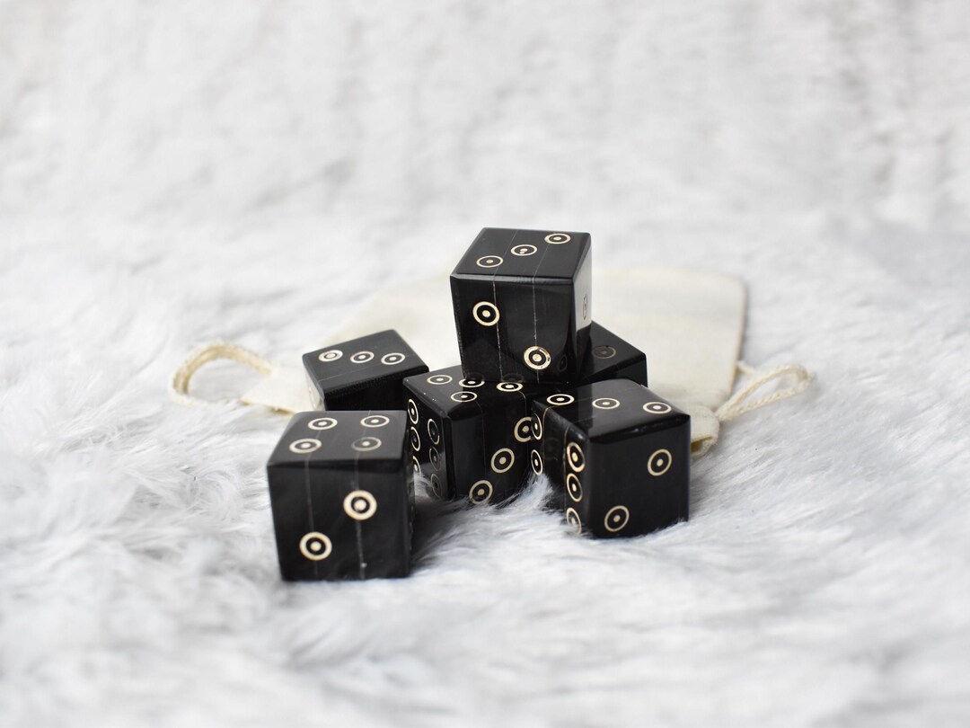 Black Natural Horn D6 Die | Medieval Viking Betting Dice Set (20mm) - Etsy