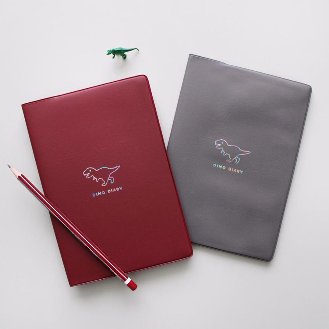 2025 B6 Monthly Planner Full Color, 15months, Rainbow Dino, Dark Gray ...