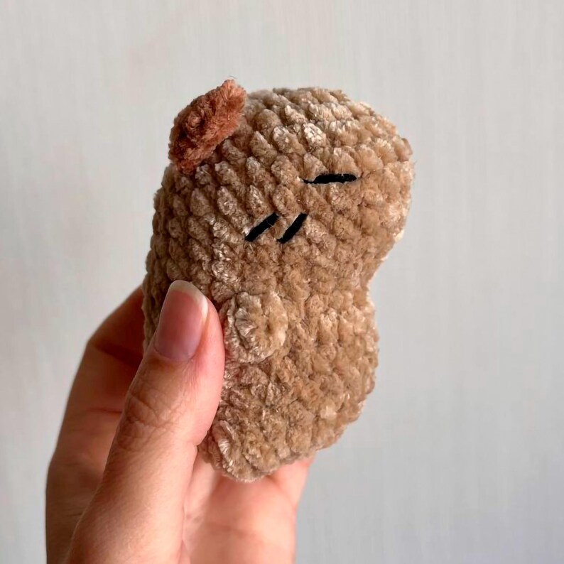 Crochet Capybara Keychain with Orange – Handmade Amigurumi Plush Bag ...