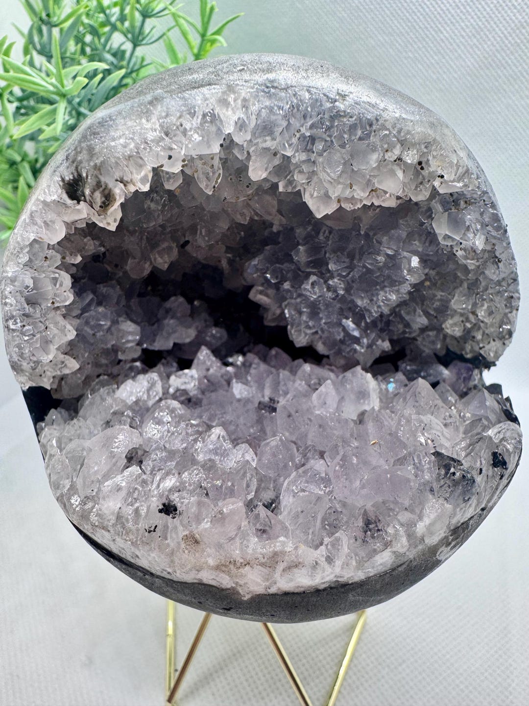 Pac-man Amethyst Crystal Cluster Light Purple, 3.6 Diameter, 912.6g 2. ...