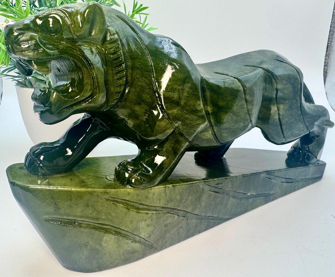 Large Green Jade Tiger Carving 8” Long, 1273 Grams (2.8lbs) - Etsy