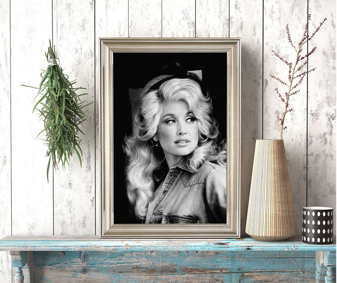 Dolly Parton Retro Vintage Framed Wall Art, Dolly Parton Black and ...