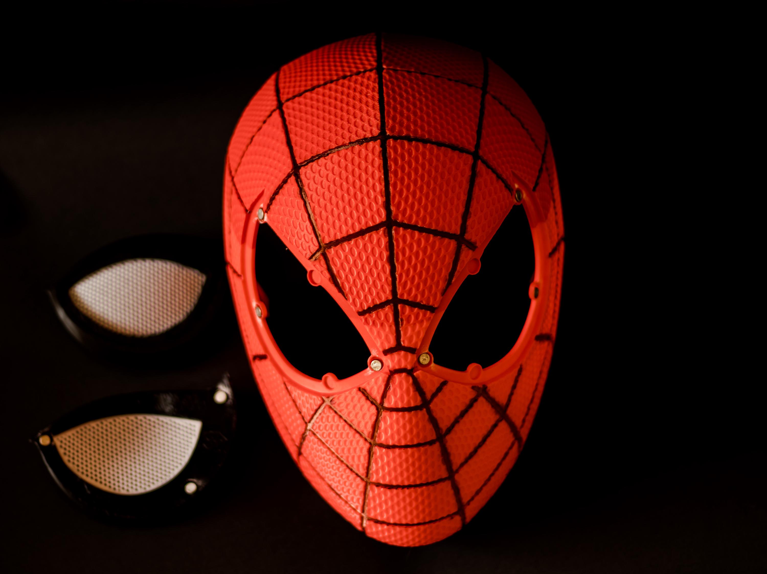 3D Printed Spiderman Mask - Wearable & Magnetic Assembly - Etsy