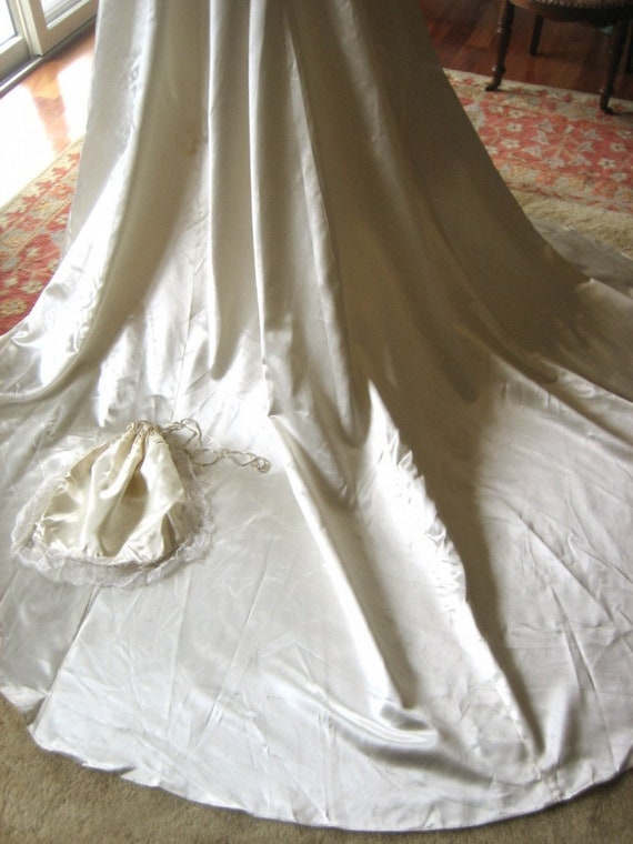 DRESS Vintage Authentic Cream Liquid Satin WEDDING GO… - Gem