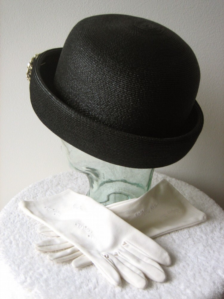 HAT Vintage Dress up Costume Retro Cap Pill Box Era Black Straw BROOCH ...