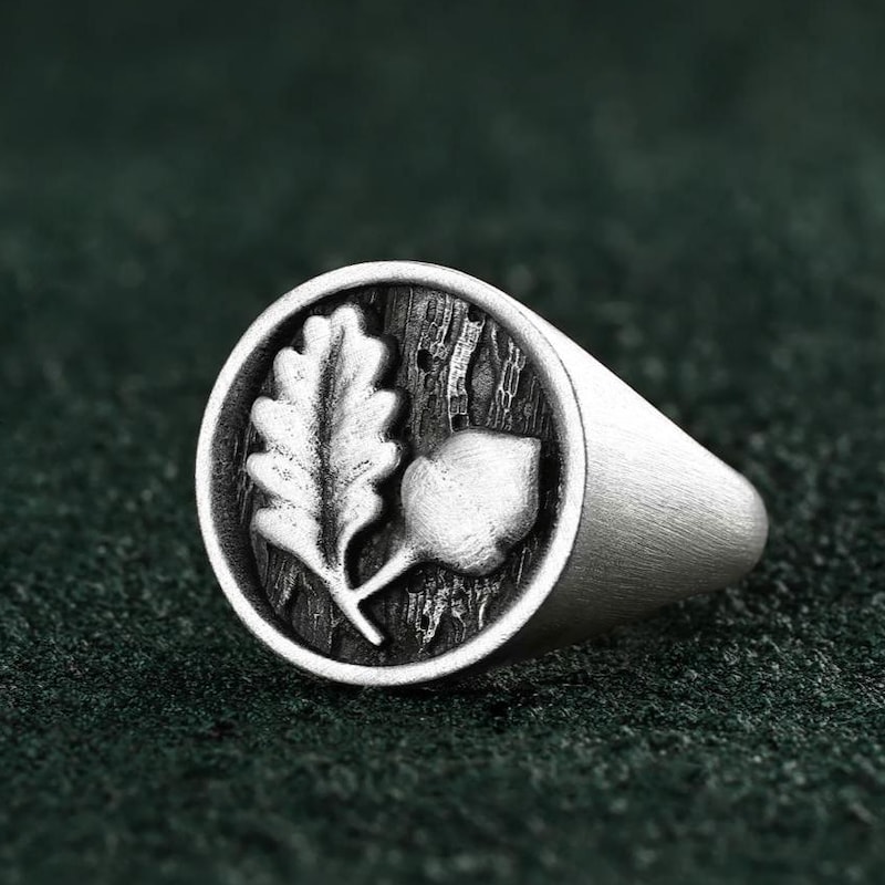 Tree Signet Ring - Etsy