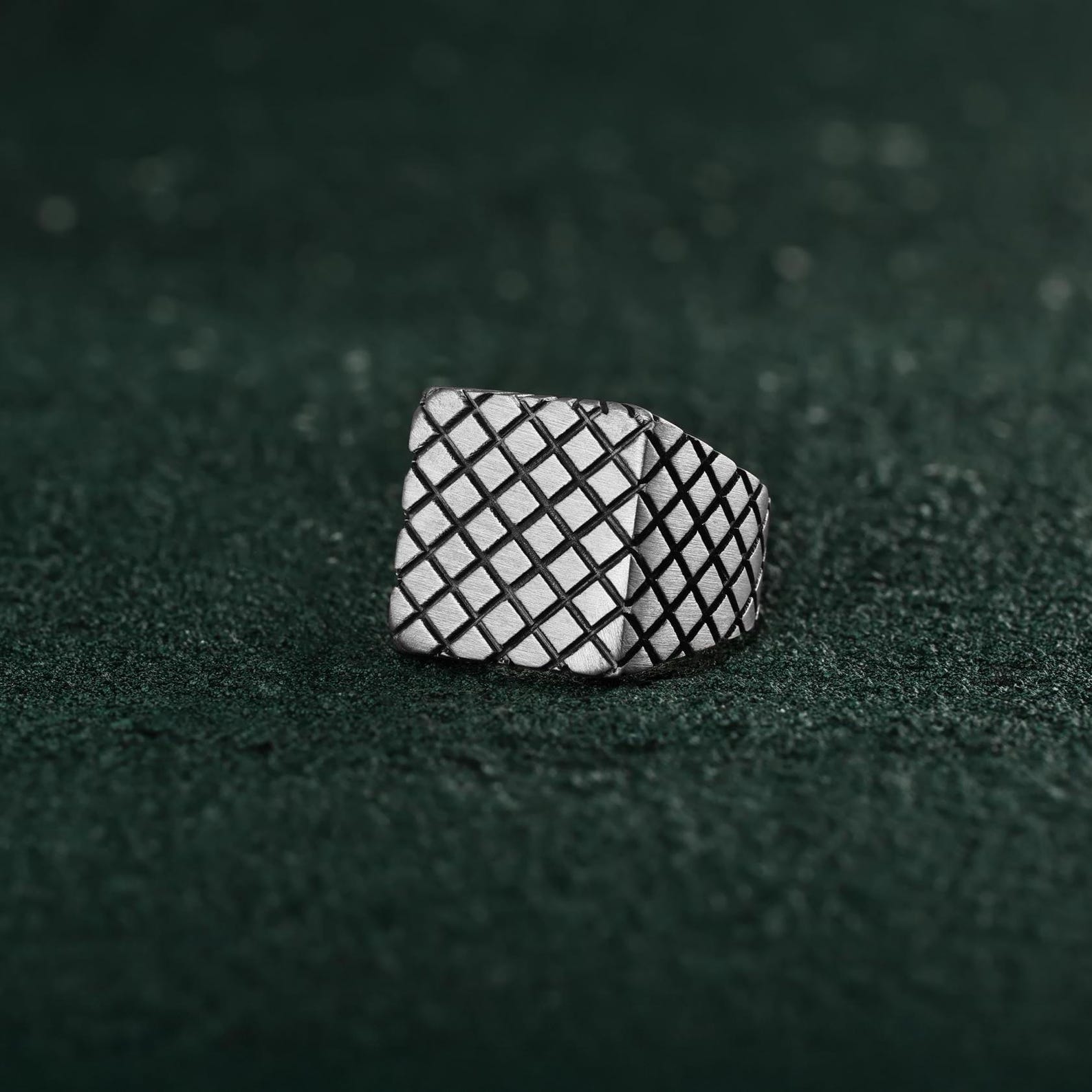 Crossed Engraving Signet Ring Men Old Money Aesthetic Chunky Silver ...