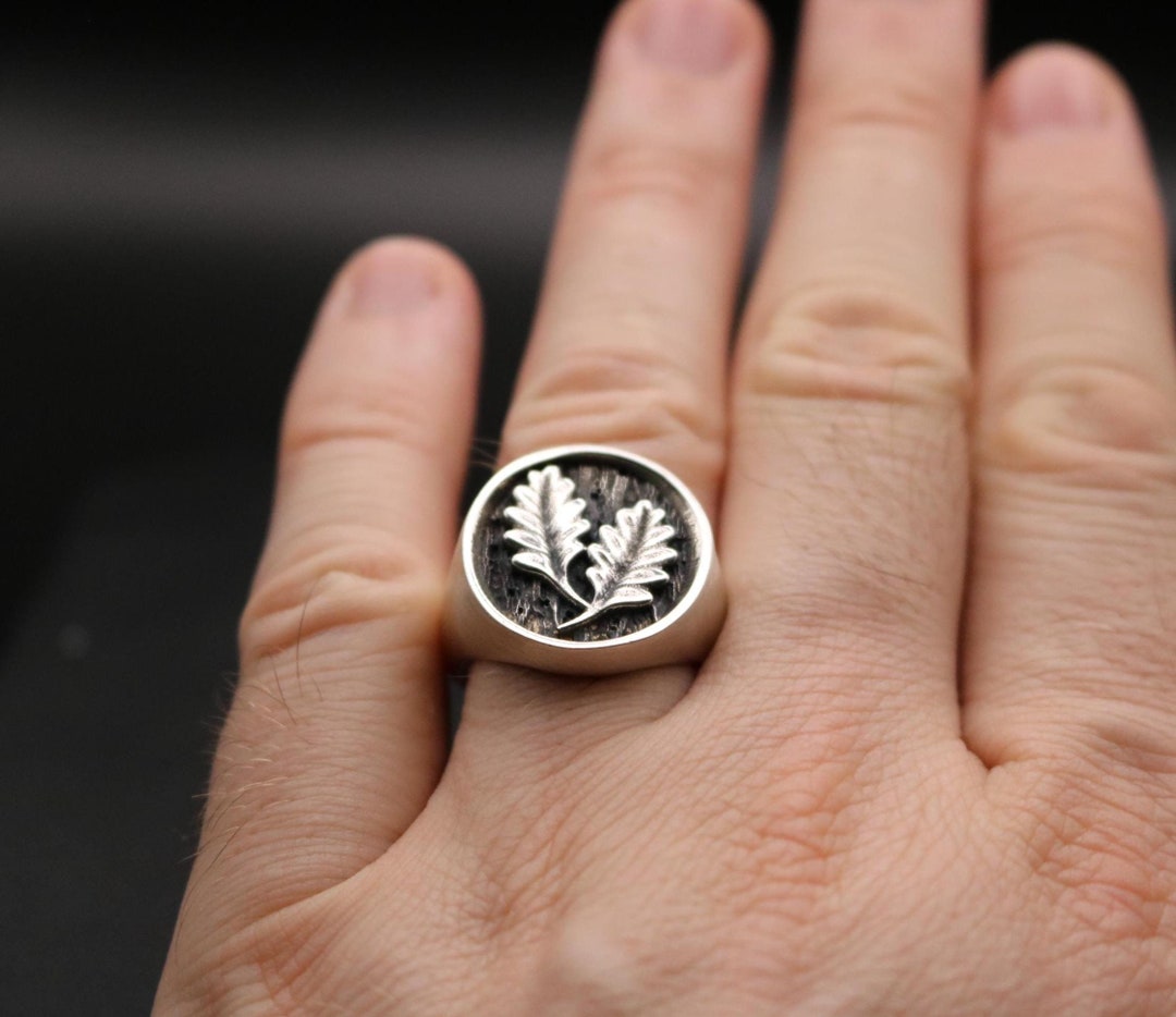 Oak Leaves Mens Silver Signet Ring Round Shape, Nature Inspired Forest ...