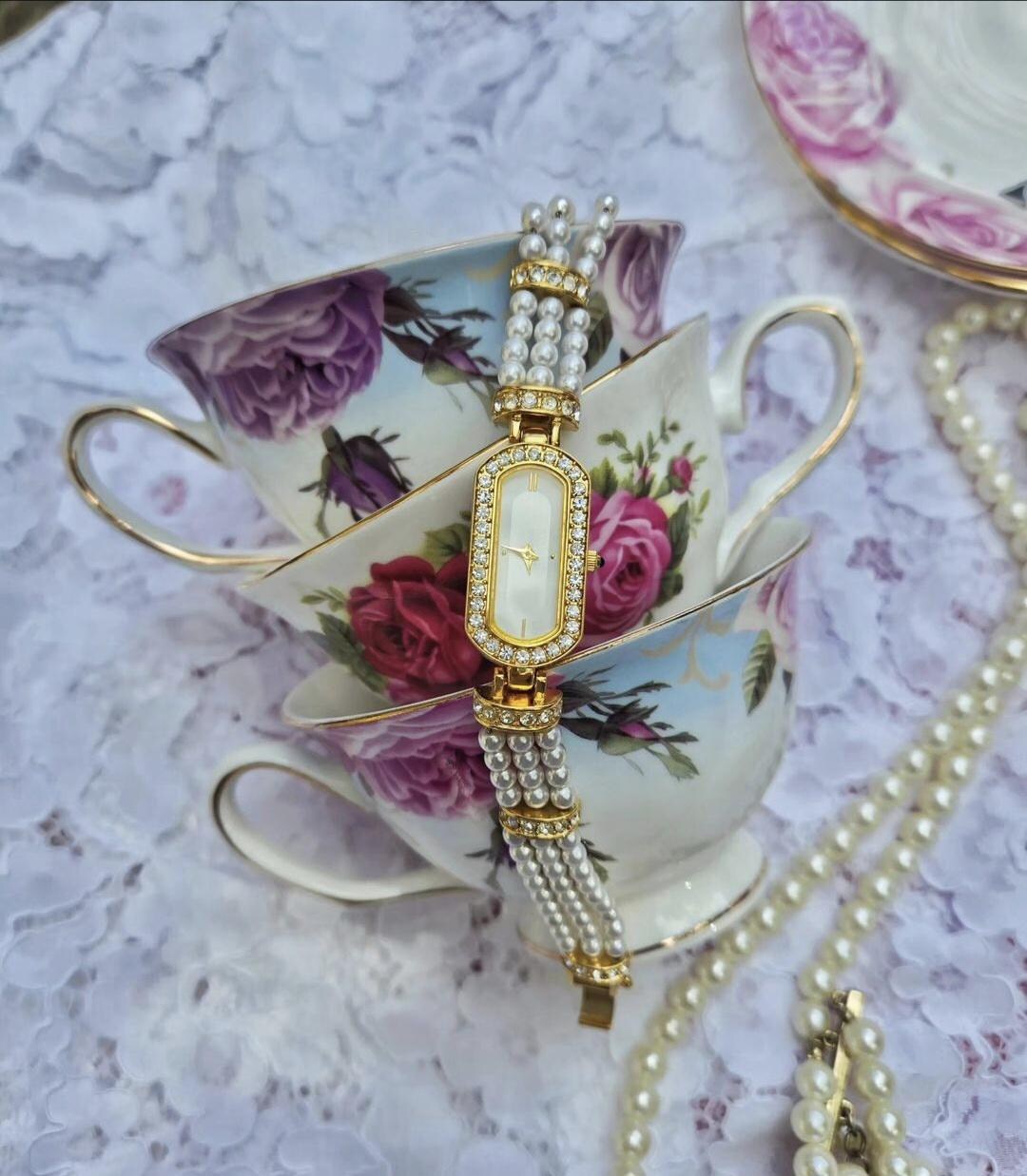 Elizabeth Taylor Evening Star Special Edition Pearl Vintage Watch - Etsy