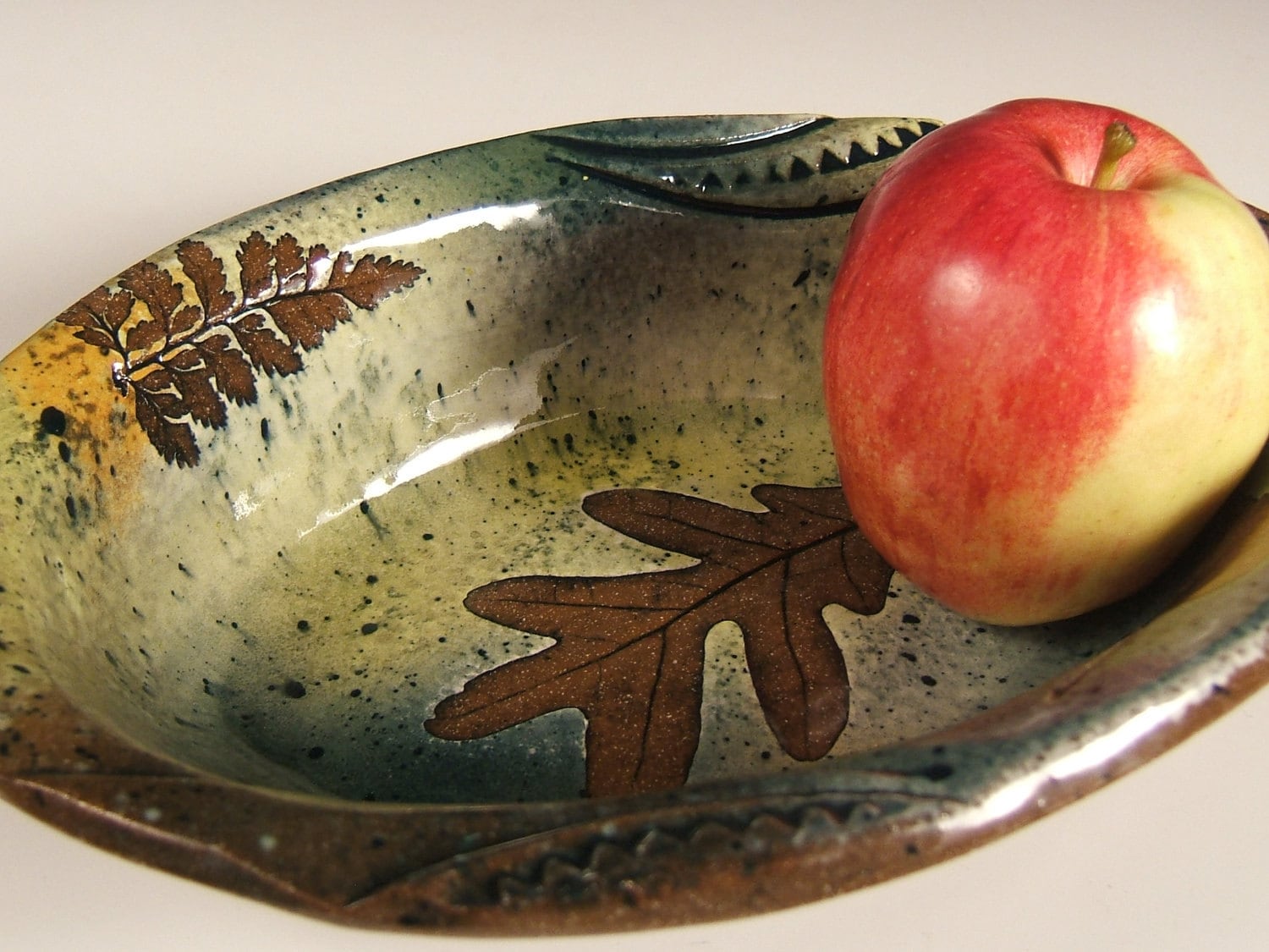 Pottery Serving Bowl Medium With Leaf Impressions - Etsy