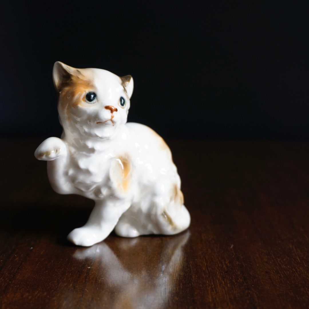 Sad Faced Calico Cat Figure - Vintage Hand Painted Ceramic Cat Statue ...