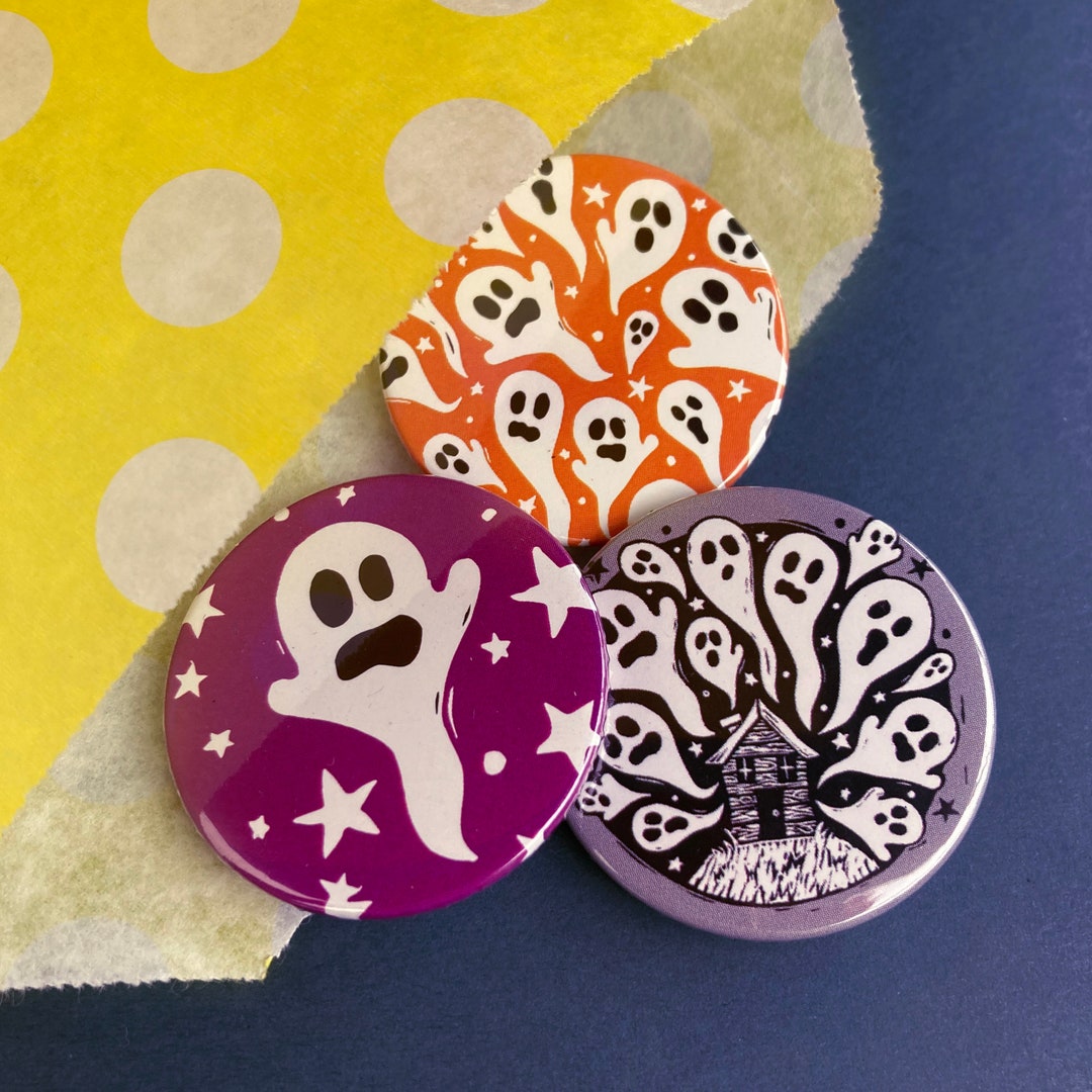 Spooky Ghosts Halloween Badges, Horror Badges, Lapel Pin, Flair, Party ...