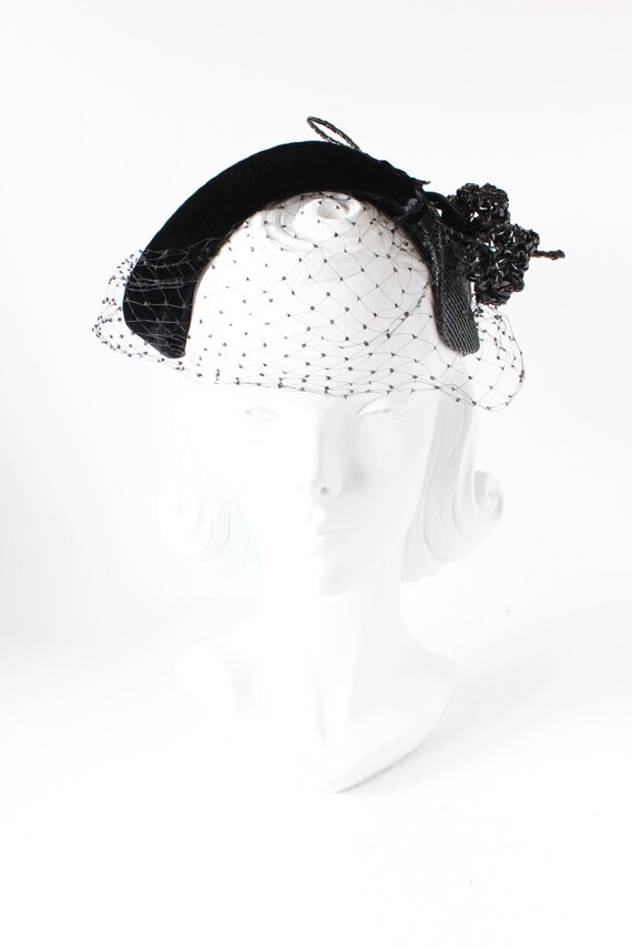 Vintage 1940s Black Veiled Casque Hat - Gem