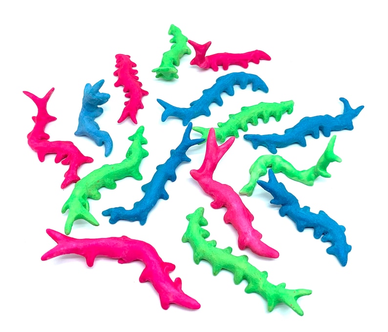 VELVET WORM Miniature Figurine | Glow in the Dark | Toycore | Neoncore ...