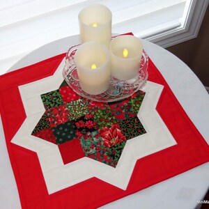 Christmas Table Topper, Quilted Pieced, 8-pointed Star Table Mat, Red ...