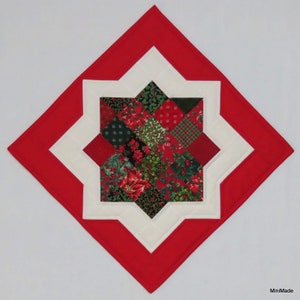 Christmas Table Topper, Quilted Pieced, 8-pointed Star Table Mat, Red ...