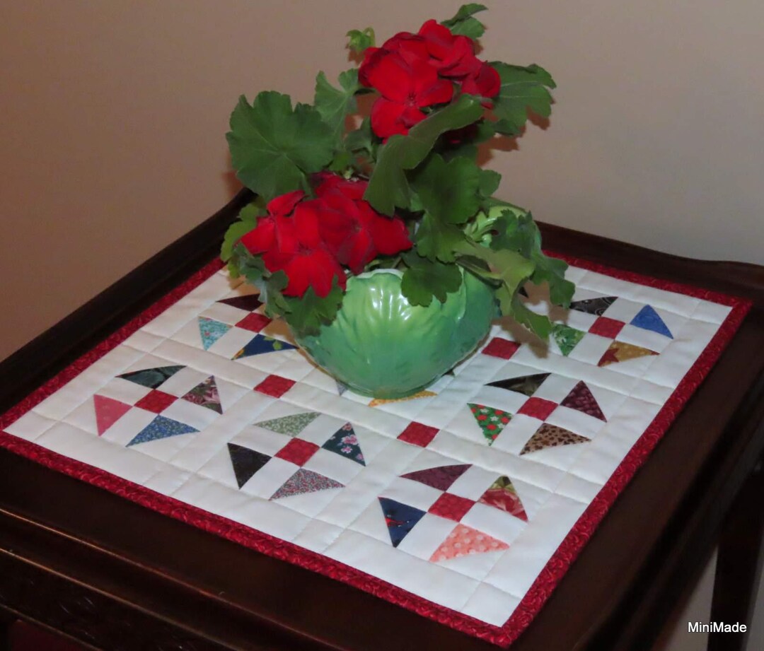 Quilted Table Mat Topper, HST Blocks Red Centres, Colourful - Etsy