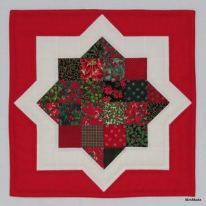 Christmas Table Topper, Quilted Pieced, 8-pointed Star Table Mat, Red ...