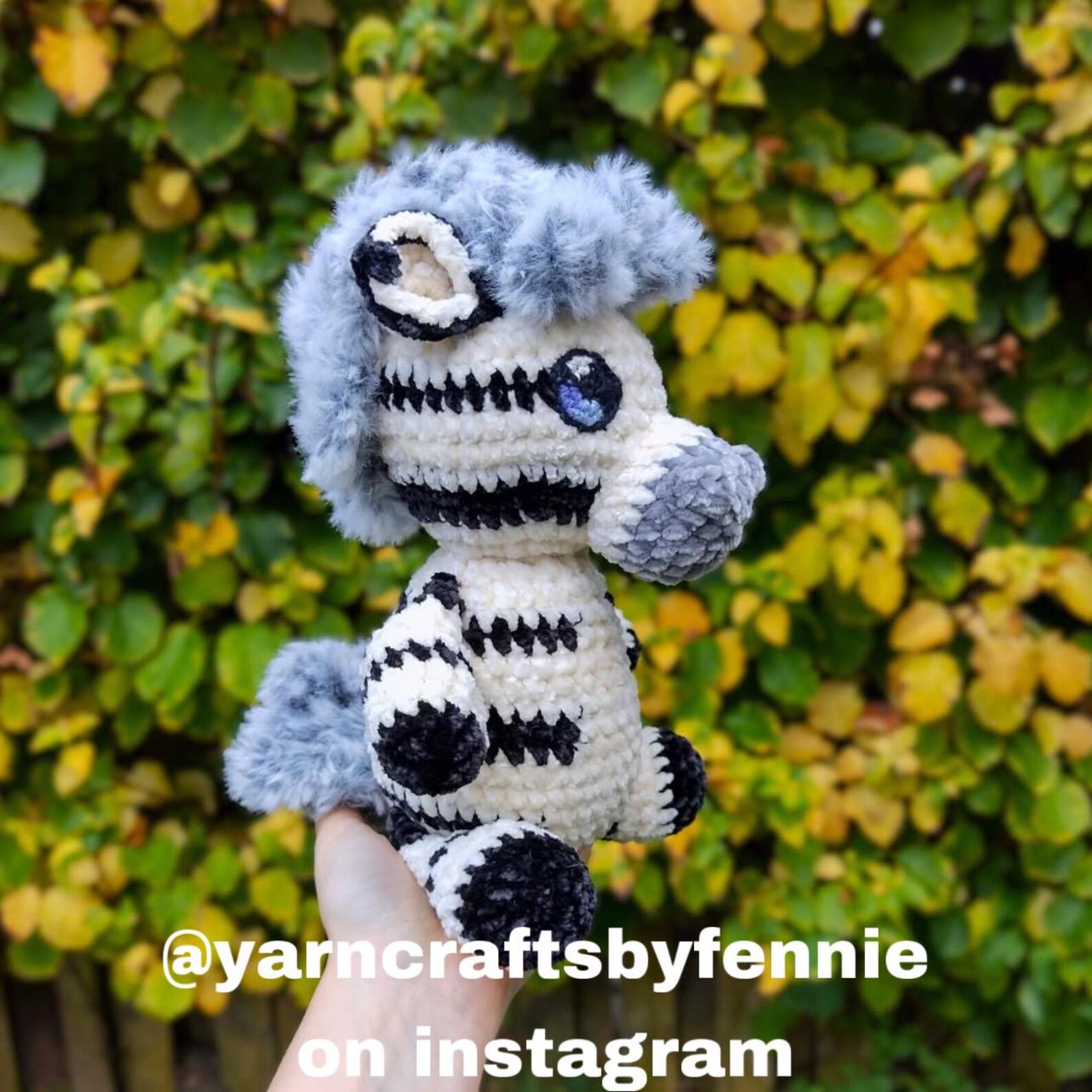 Crochet Pattern: Nutmeg the Horse and Pebbles the Zebra - Etsy