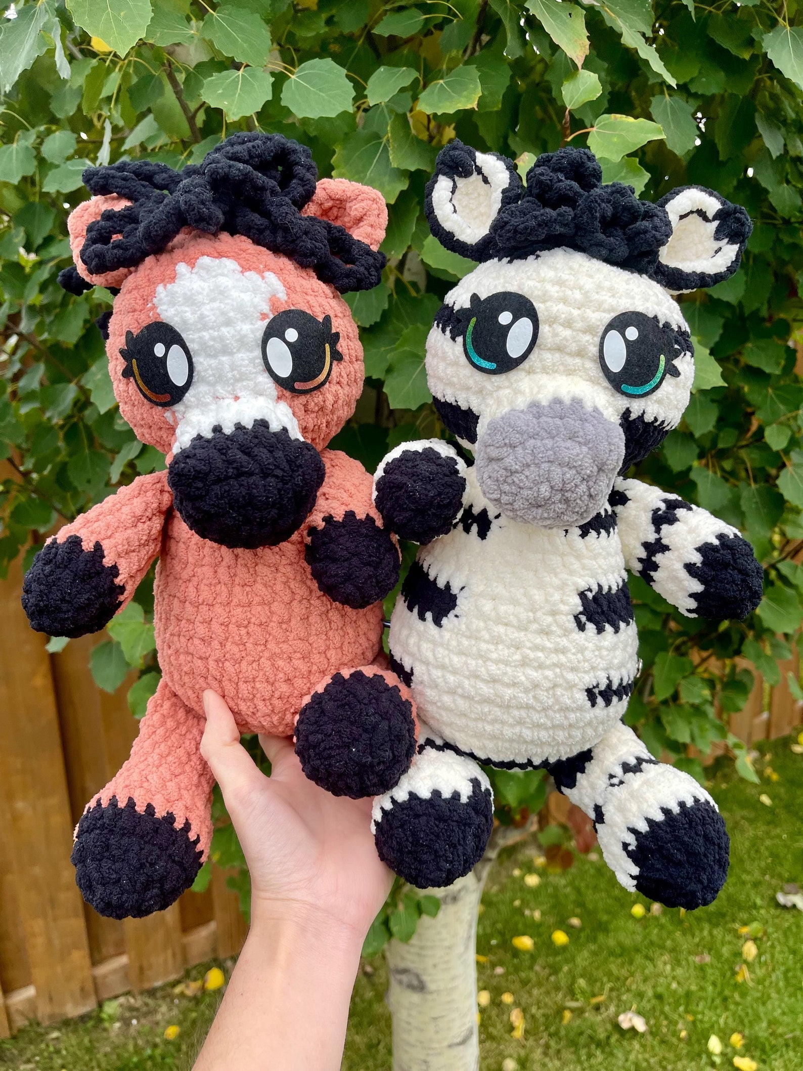 Crochet Pattern: Nutmeg the Horse and Pebbles the Zebra - Etsy