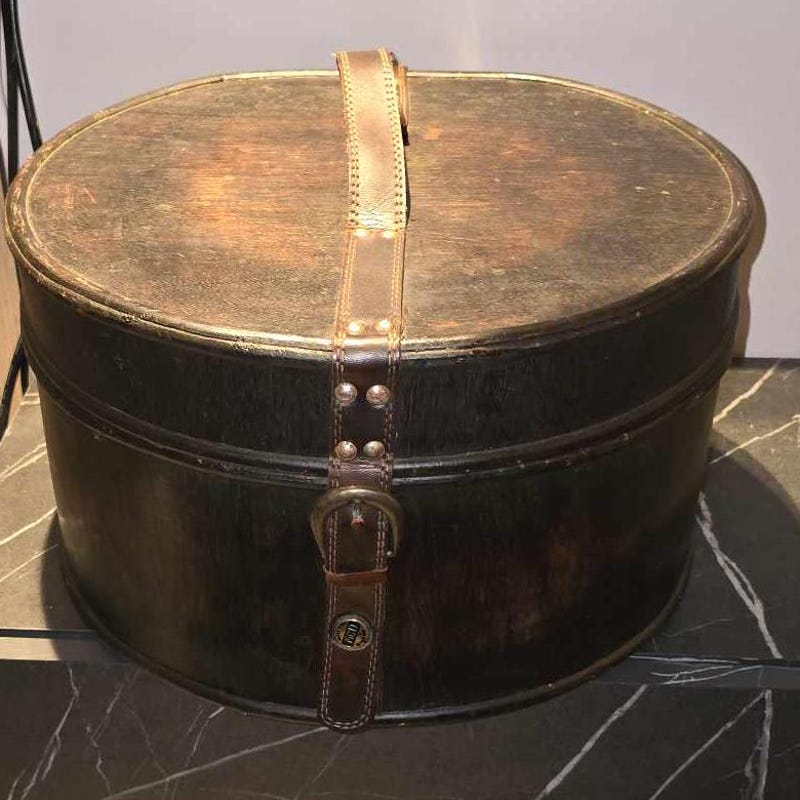 Round Hat Box - Etsy